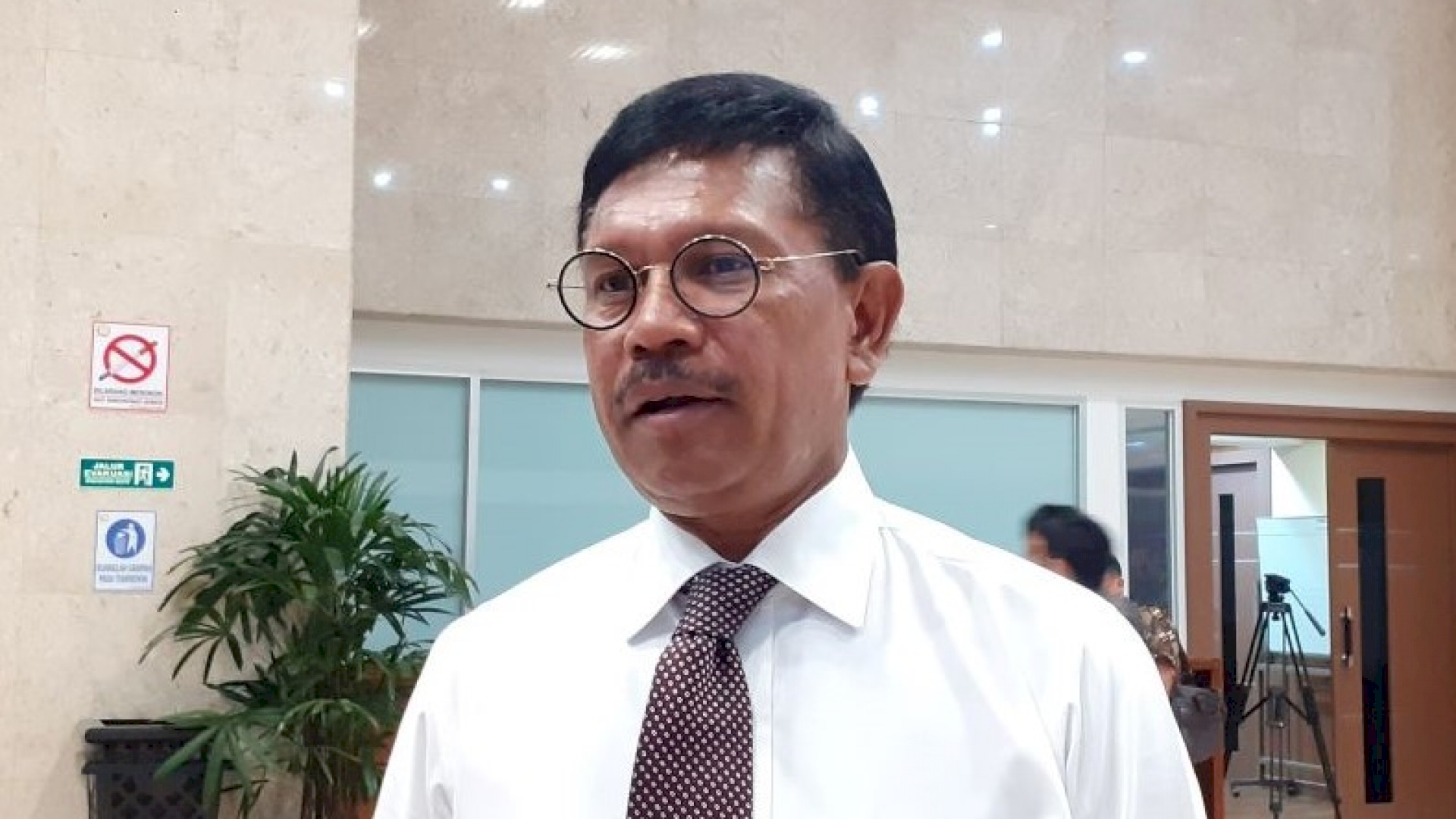 Inilah Profil Johnny G Plate, Tersangka Kasus Korupsi BTS 4G - Faktual.id